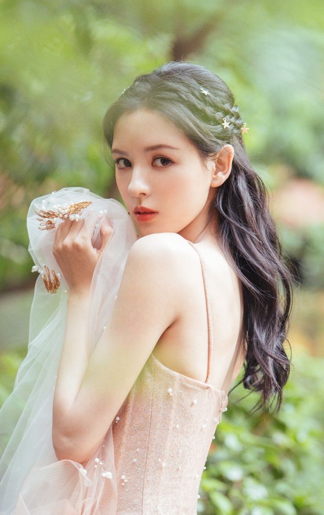 9 real "Chinese-style" beauties: the facial features are dignified and ...
