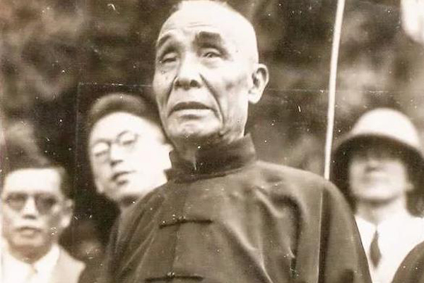 Jiang Yiping: In spite of his father's strong opposition, he defended ...