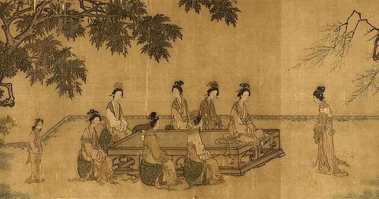 Similarities, Differences and Evolution of Court Dress and Etiquette in ...