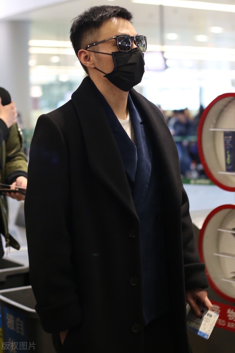 Li Ronghao in 1985 - iNEWS