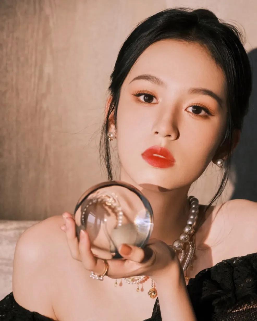 Fanfan said: Yao Chen, Zhou Ye, Wang Jiaer, Guo Junchen, Yu Shuxin, Yang Mi, Fan Chengcheng, Ma ...