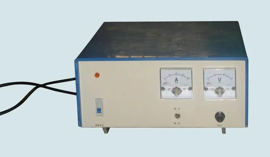 Compact megajoule pulsed power supply for generating long pulsed ...