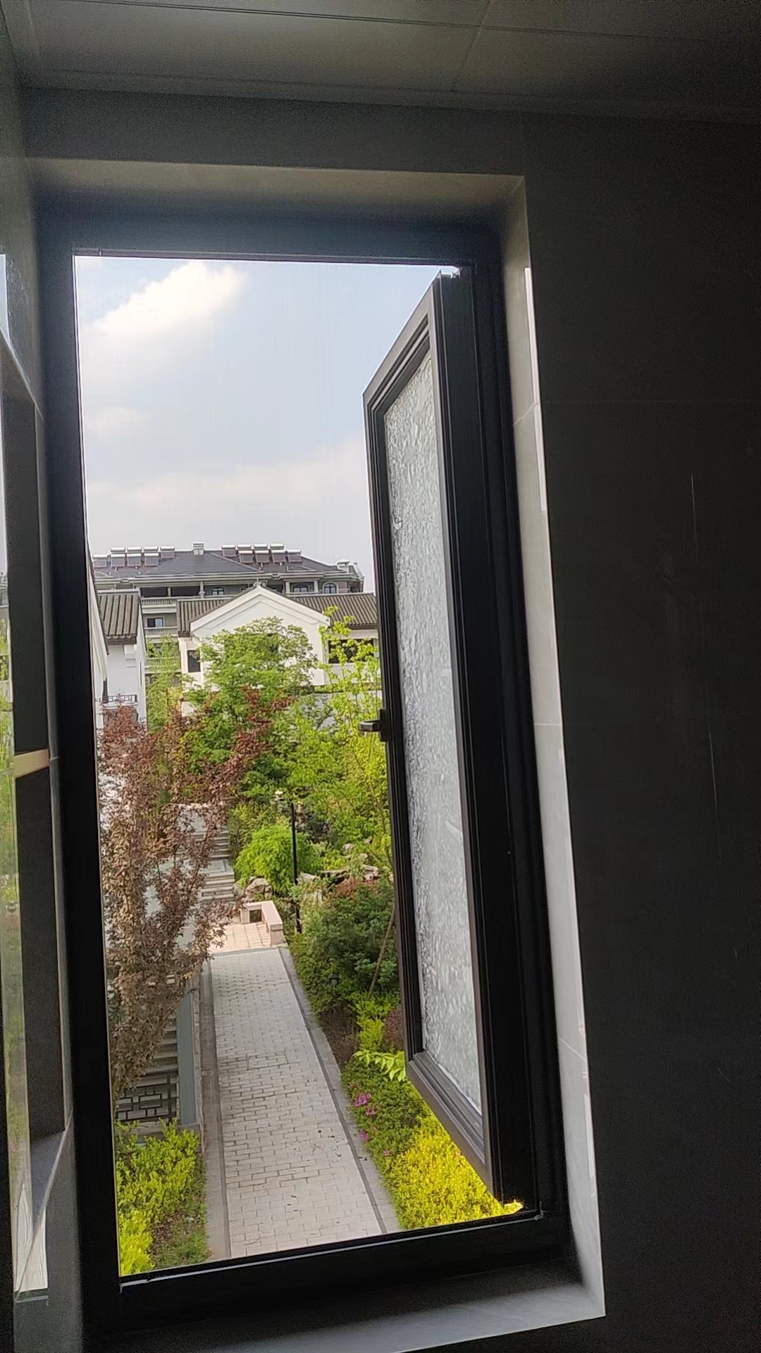 How to remove different types of invisible screens? - iMedia