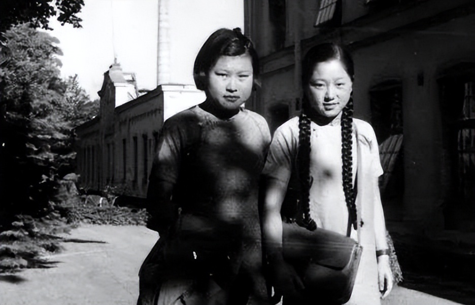 Tsinghua female professor desperately wants to return to China - iMedia