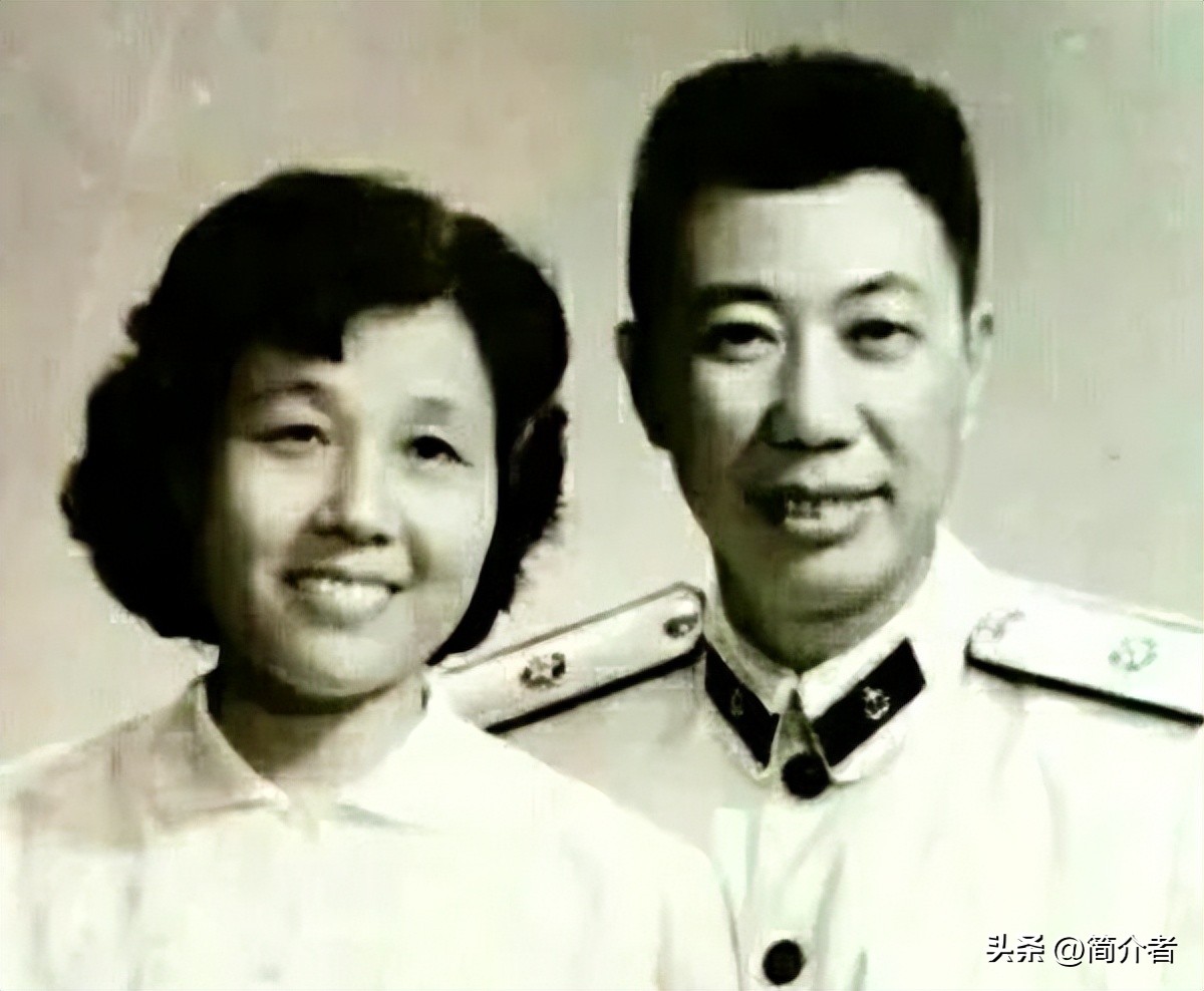 Zhou Zesheng, former Political Commissar of the Logistics Department of ...