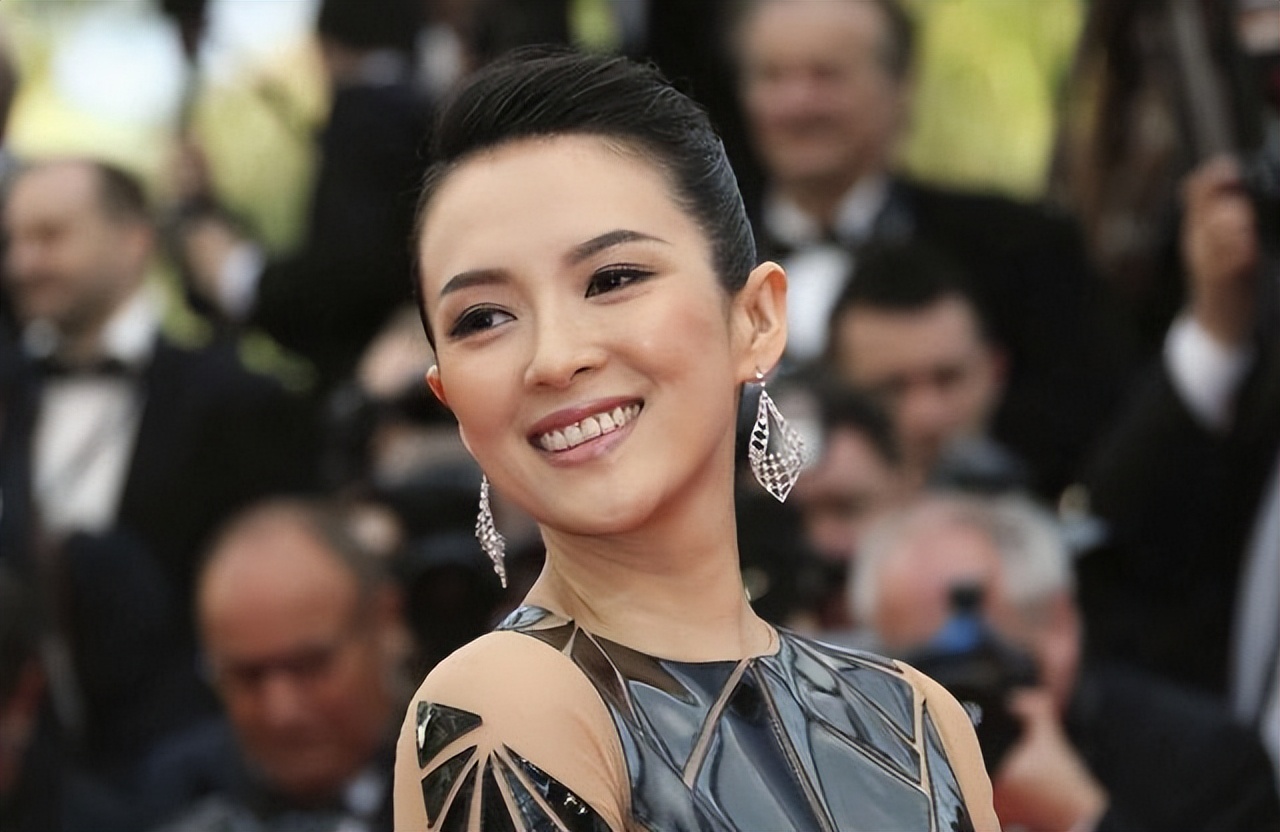 Zhang Ziyi was invited by the godfather to direct a new film, but ...