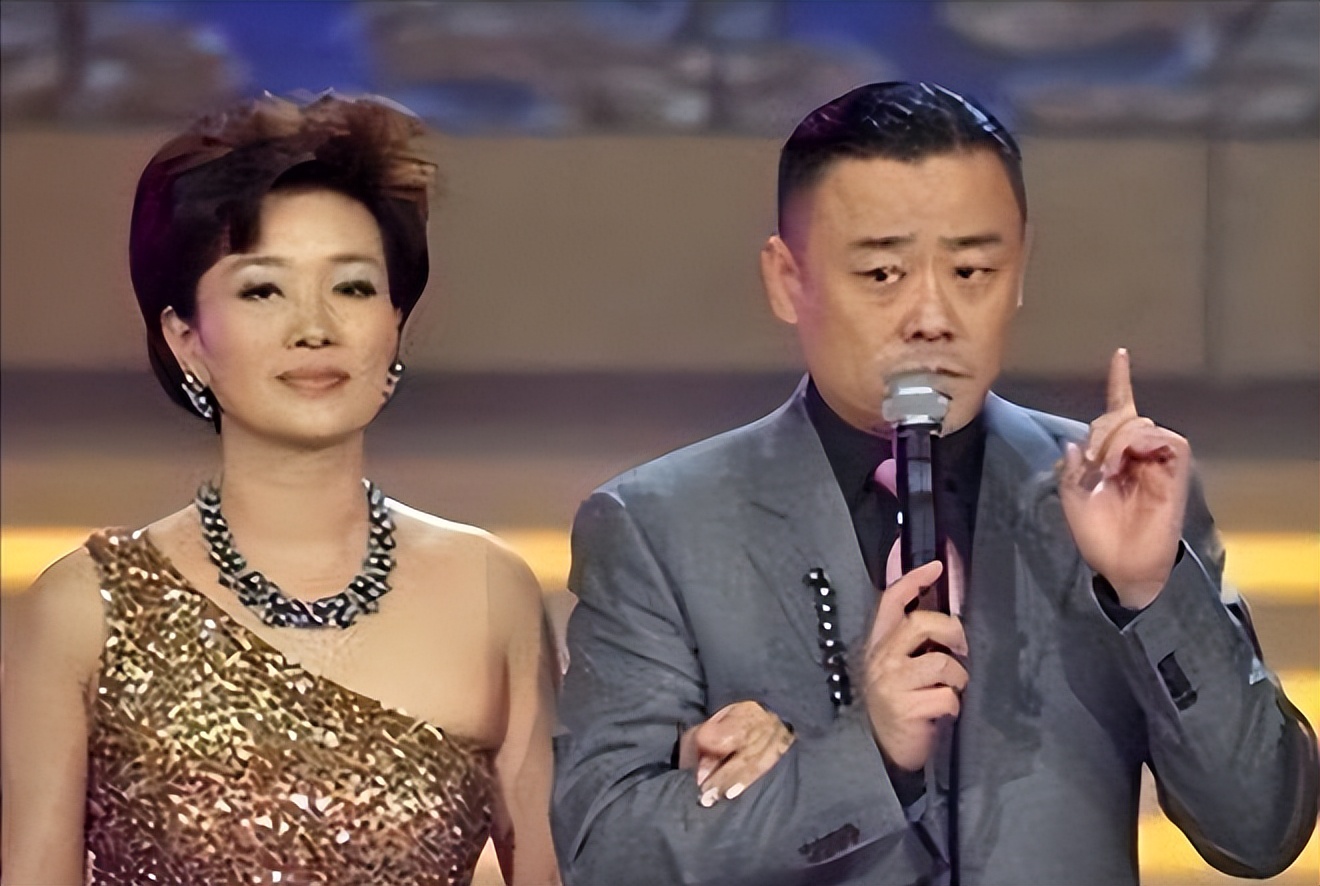 Zhou Libo suddenly appeared after disappearing for 6 years, his hair ...