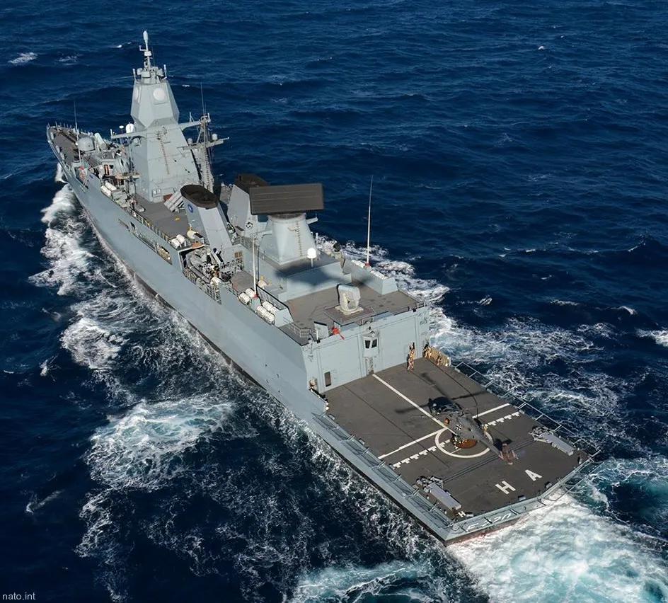 Atlas of F-124 "Saxon" class frigate (64 pictures) - iNEWS