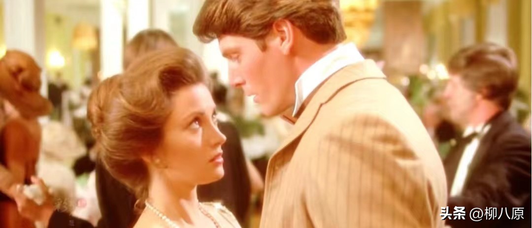 What is the role of flashbacks in the American film "Seventy Years Back ...