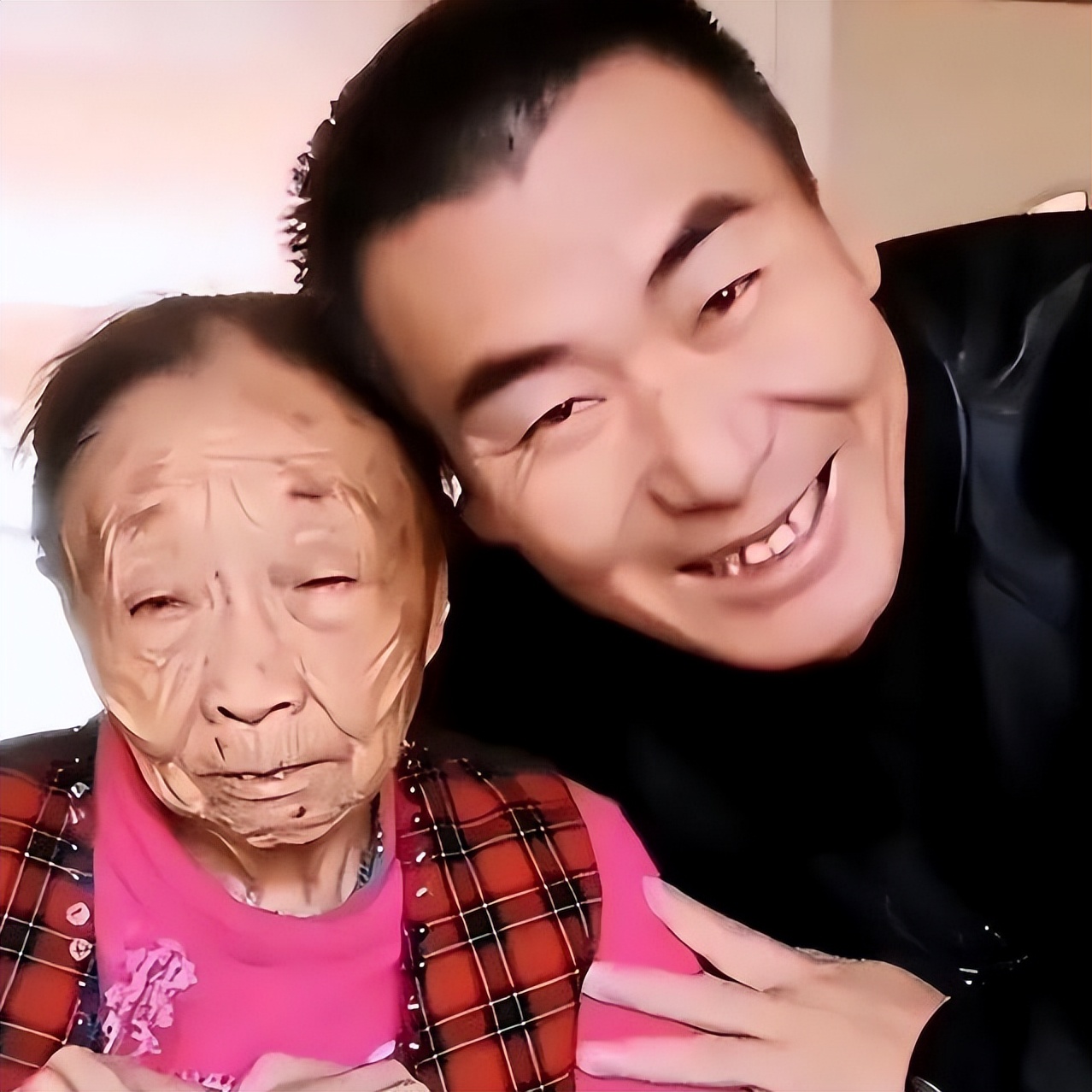 87-year-old Ma Yuqin has become a cash cow? Asking for a reward for the ...