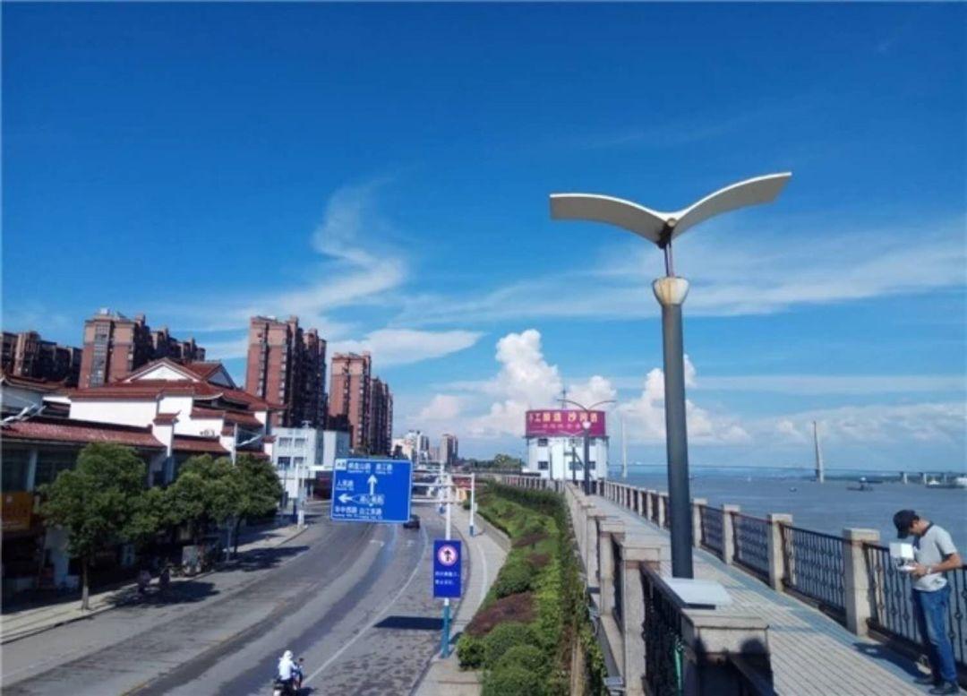 Anqing: Abandoned development across the river completely, turned to ...