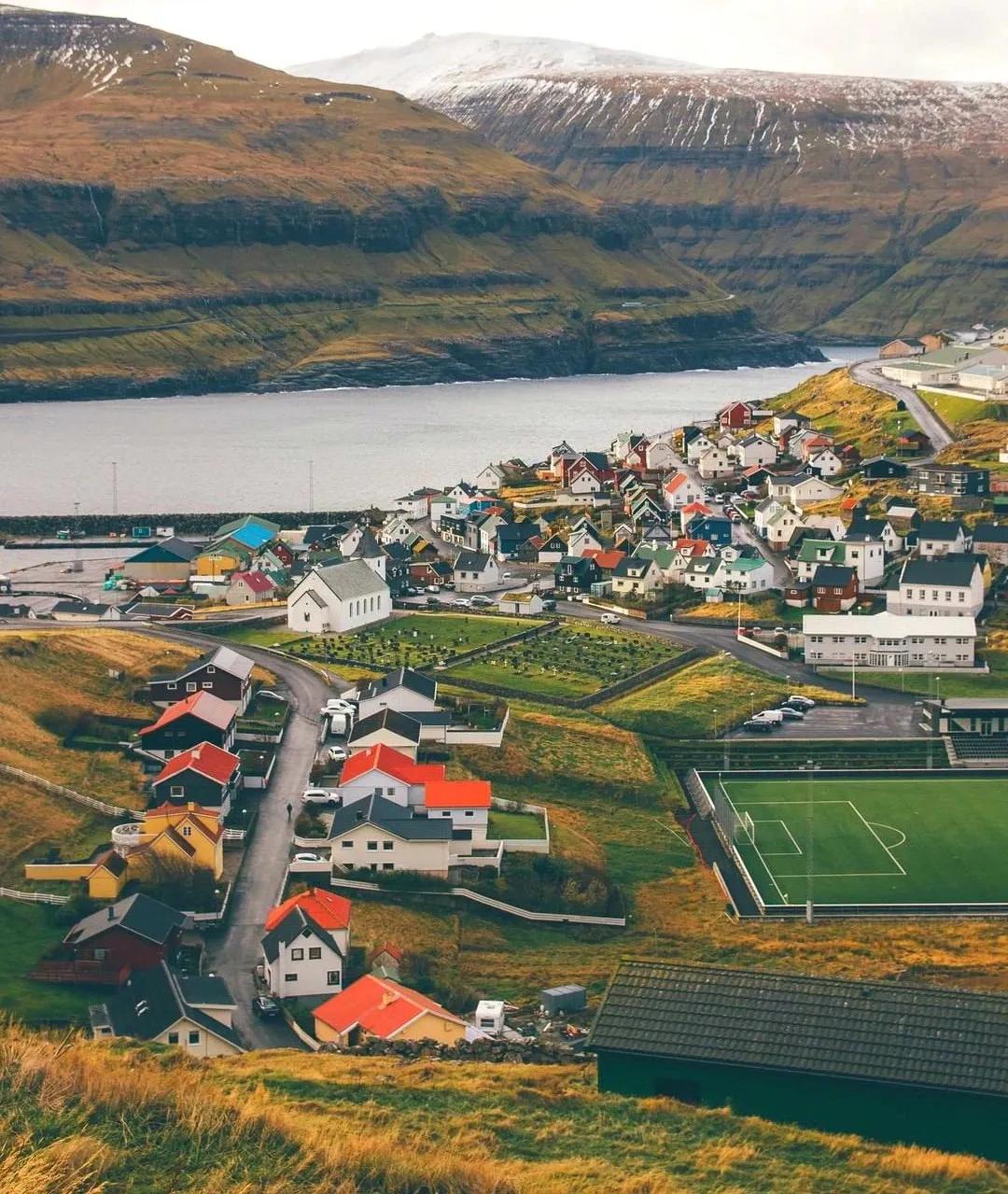 The loneliest island in the world - iNEWS