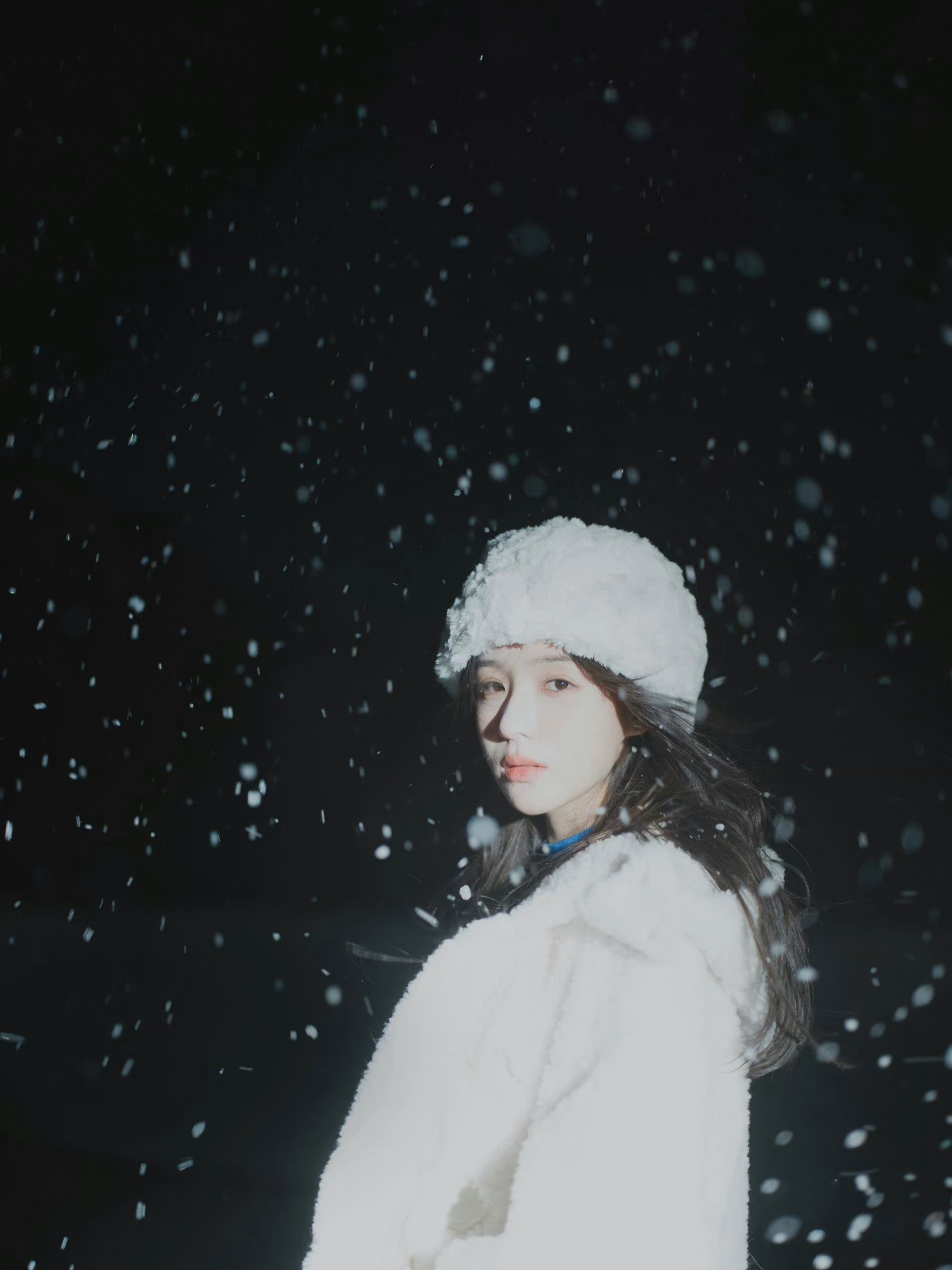 Portrait Photography Posing Bust (46) - iNEWS