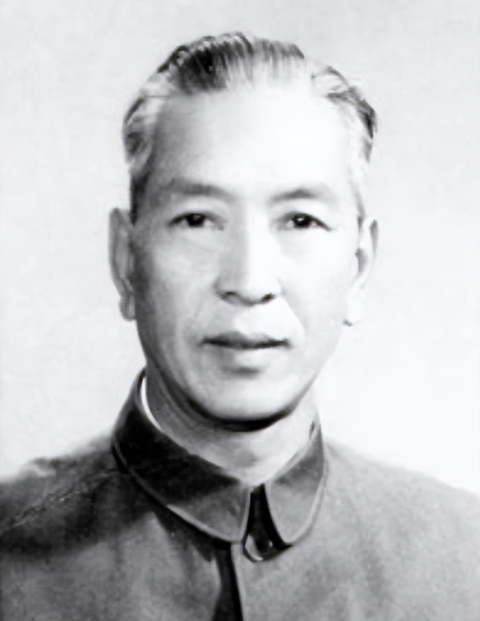 Geng Biao, who is in his 40s, returned to his hometown to visit ...