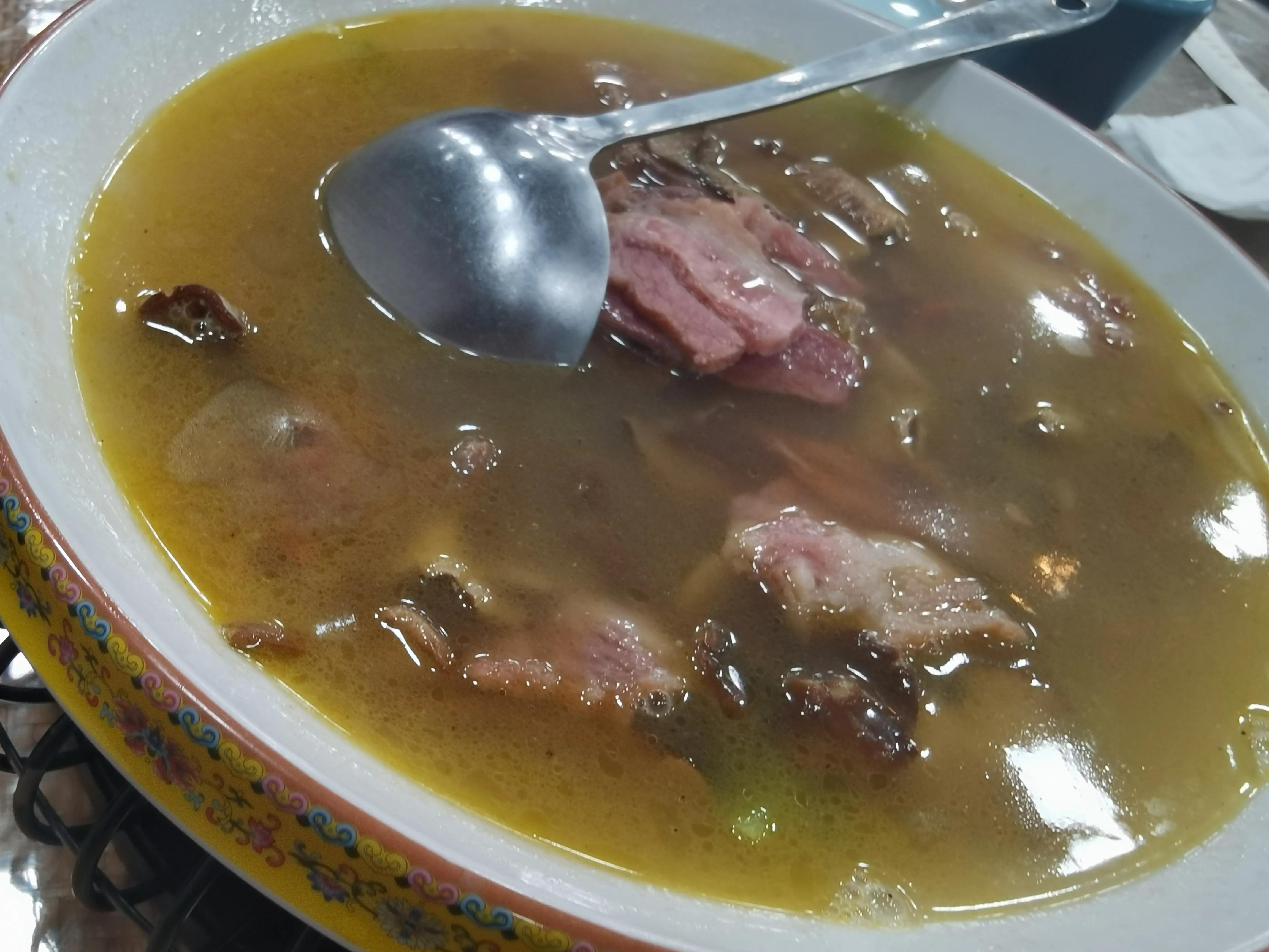 Eating delicious food in Chengde (2) - iNEWS