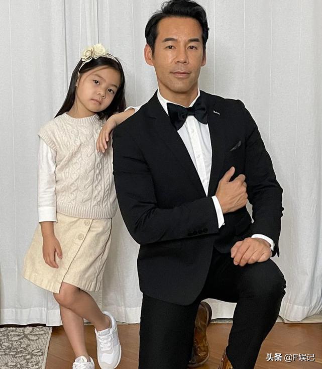 TVB male artist Xu Rong is a daughter slave in the Hong Kong circle ...