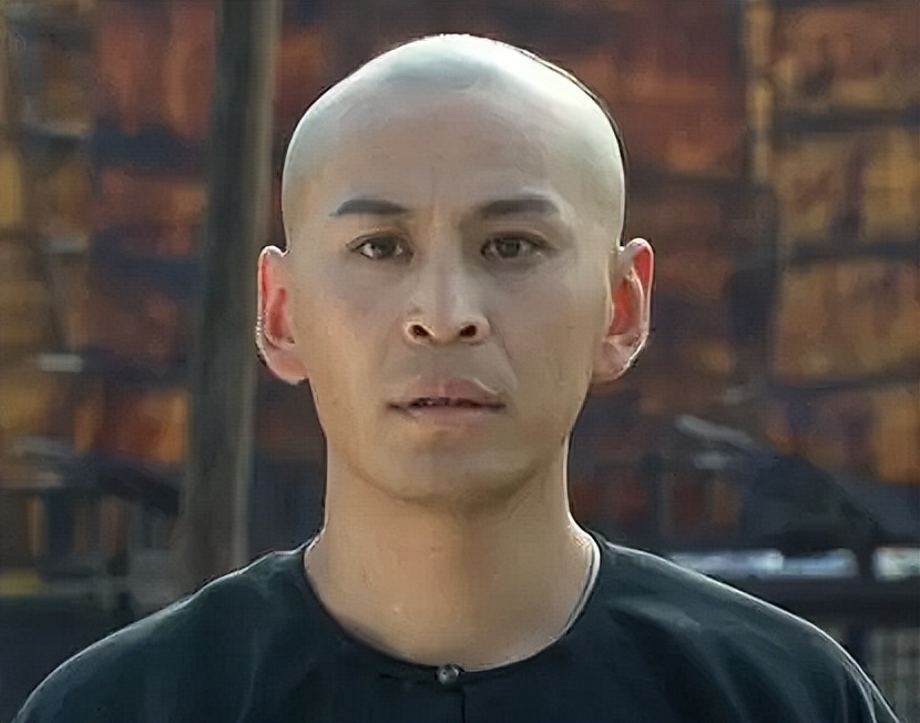 Wang Yanan: After a car accident, he took the acting road and became ...