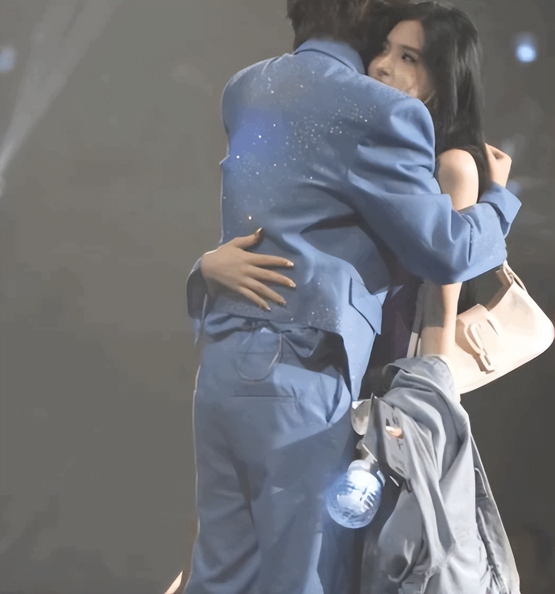 Cai Xukun was revealed to have a one-night stand, and the woman had an abortion after she became ...