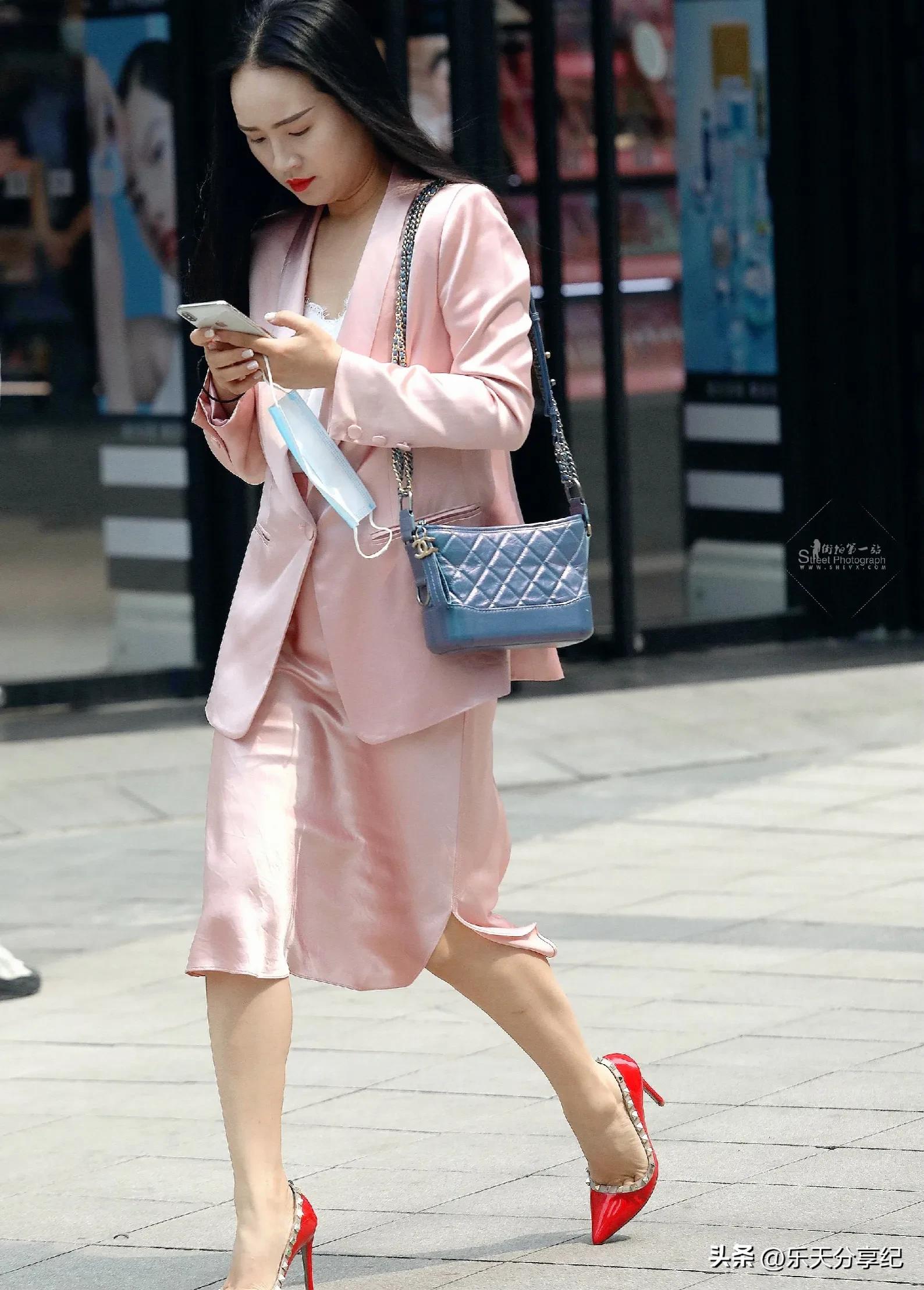 Tired of looking at internet celebrity models, come here to see the ...