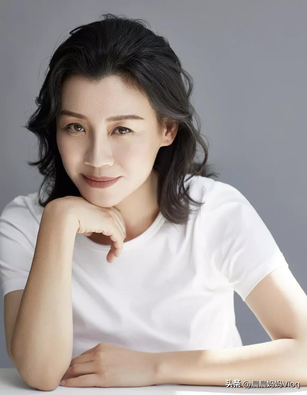 Share pictures - temperament goddess Liu Lin - iNEWS
