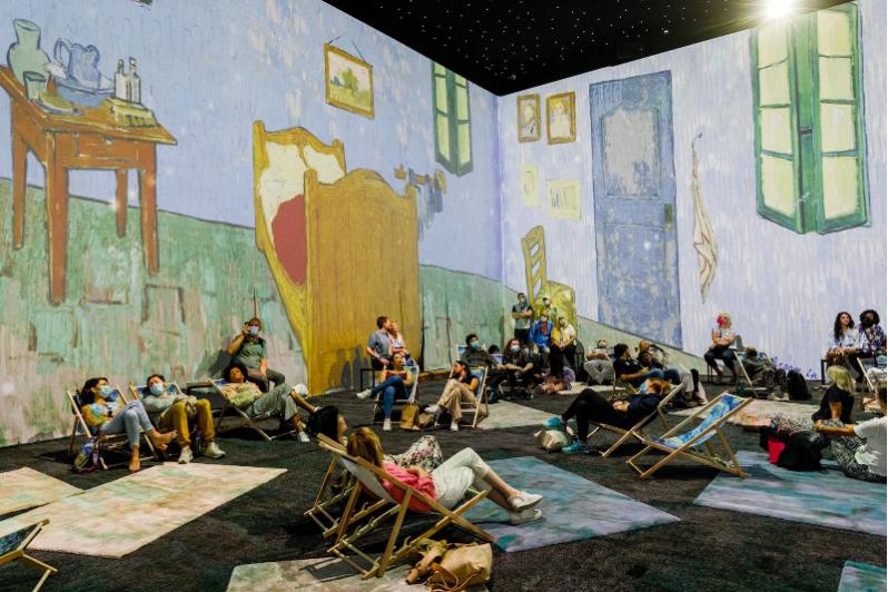 Homogenization, shoddy production... Why did the immersive art ...