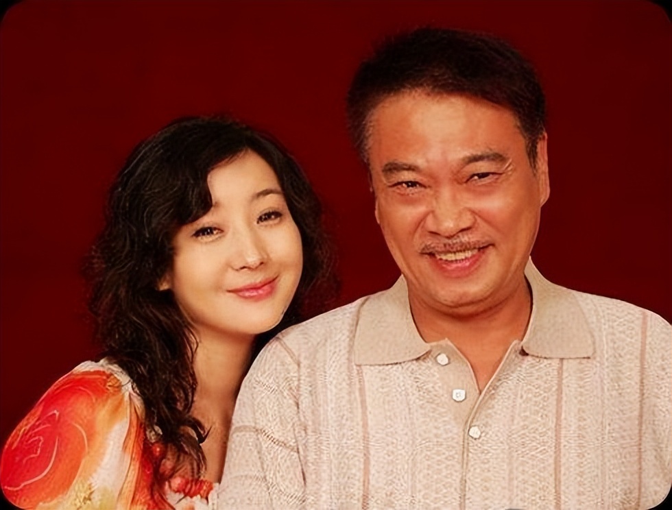 Two years after Wu Mengda's death, reviewing his wife Hou Shanyan's ...