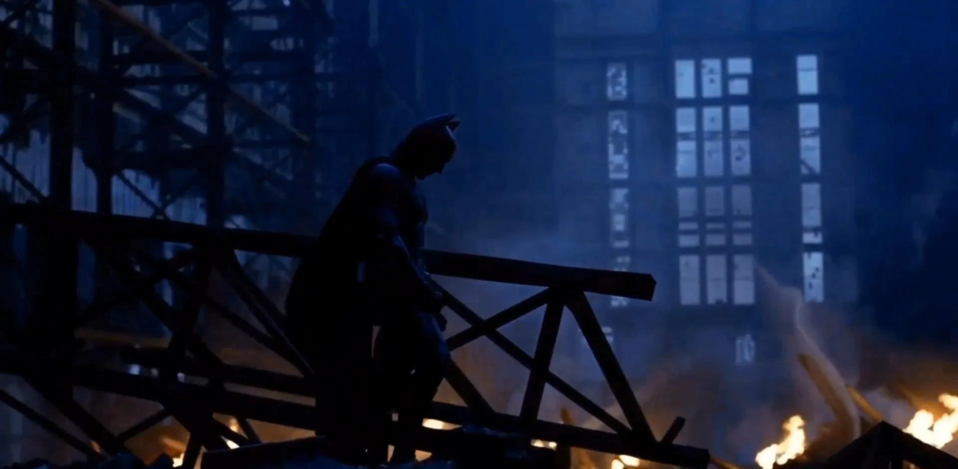 Super British Movie NO.1 "Batman: The Dark Knight" Darkness Guards the ...