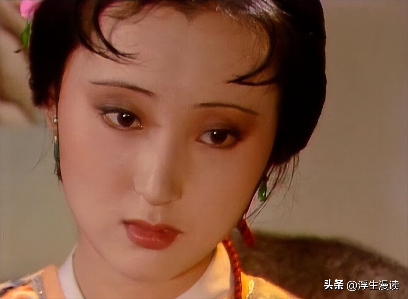 On the first night of entering Jia's mansion, Daiyu wiped away her ...