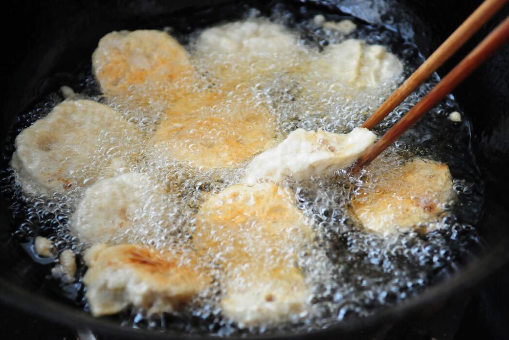 Fried lotus root box, don't mix the batter with water, remember 2 ...