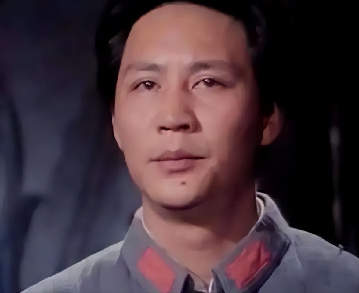 In 1983, Gu Yue ended the performance, and Yang Shangkun personally ...