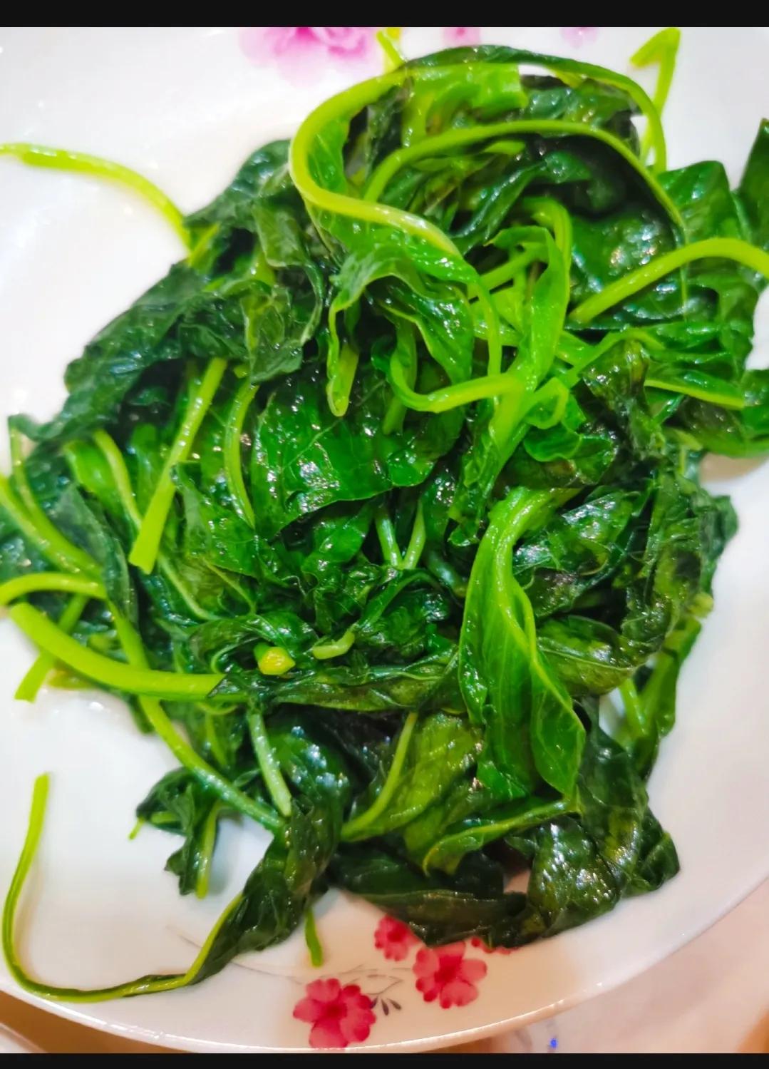 The smell of fireworks in the world is the most soothing to the hearts ...