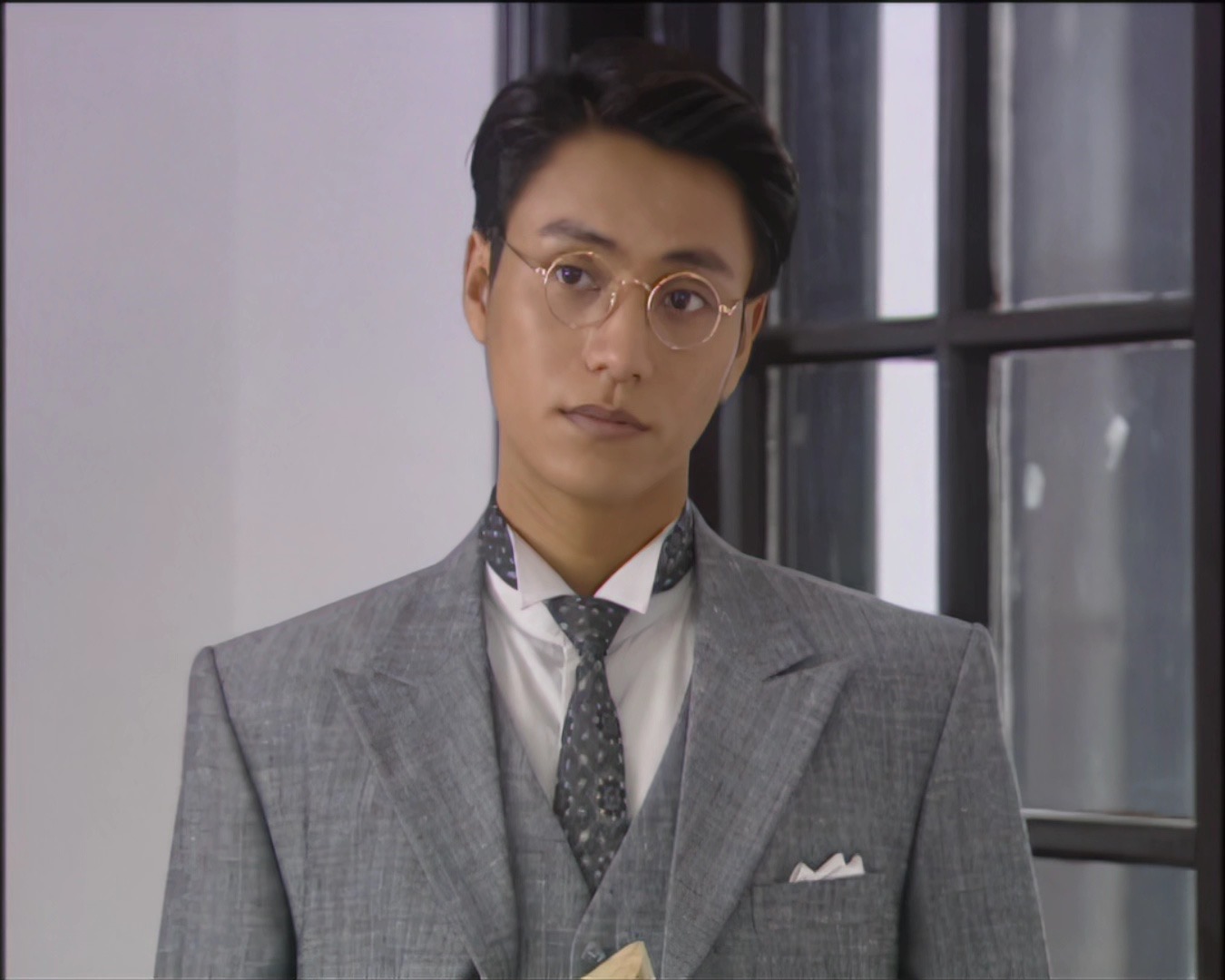 "Golden Fen Family" deserted in autumn: a young literary woman marrying ...