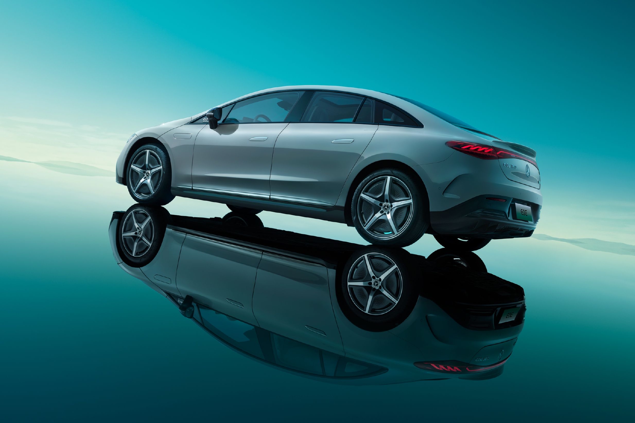 Beijing Benz EQE 500,000-level electric car - iNEWS