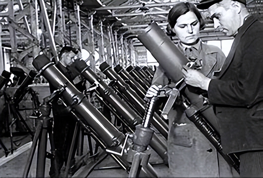 What kind of military power did the United States have during World War ...