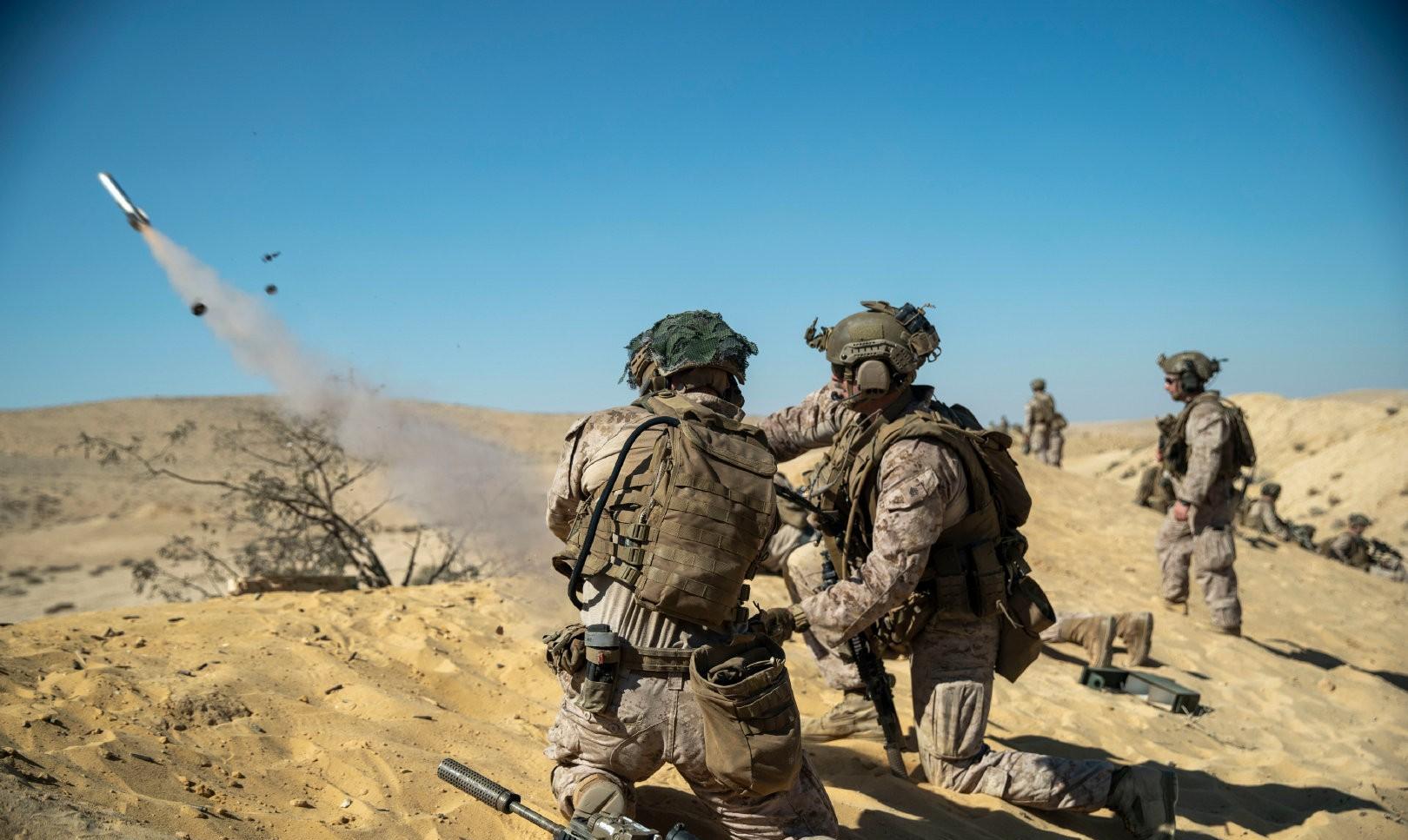 thrilling! US troops broke into Syria and bombs exploded, causing ...