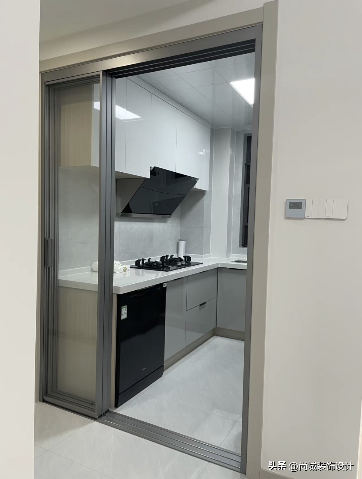 How to choose the kitchen sliding door - iNEWS