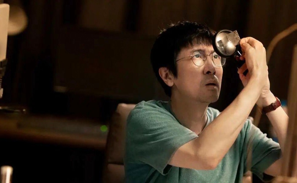 Exquisite acting skills, single-minded treatment of feelings, "wife ...