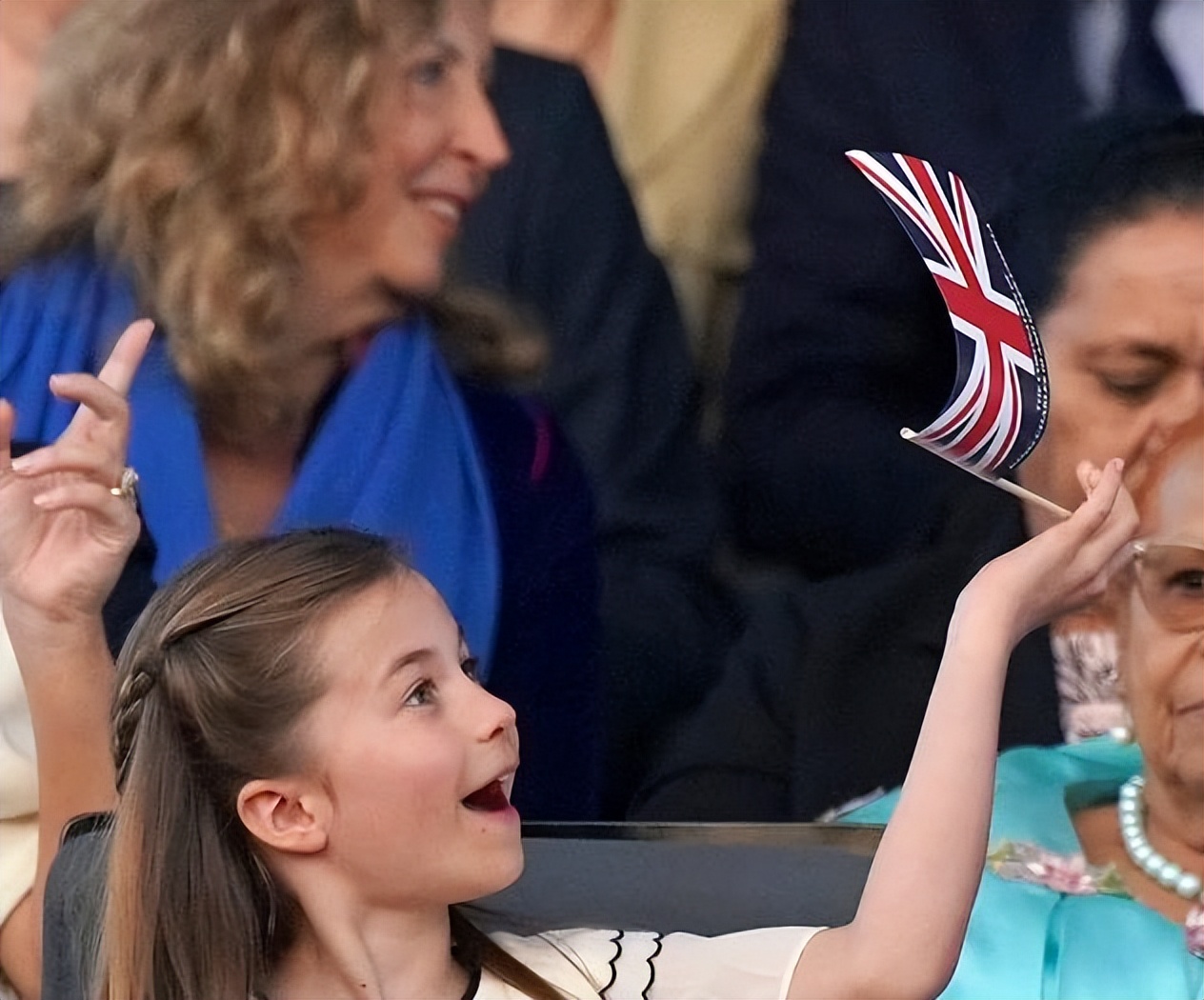 Princess Charlotte has regal looks! Every frown and smile is like a ...