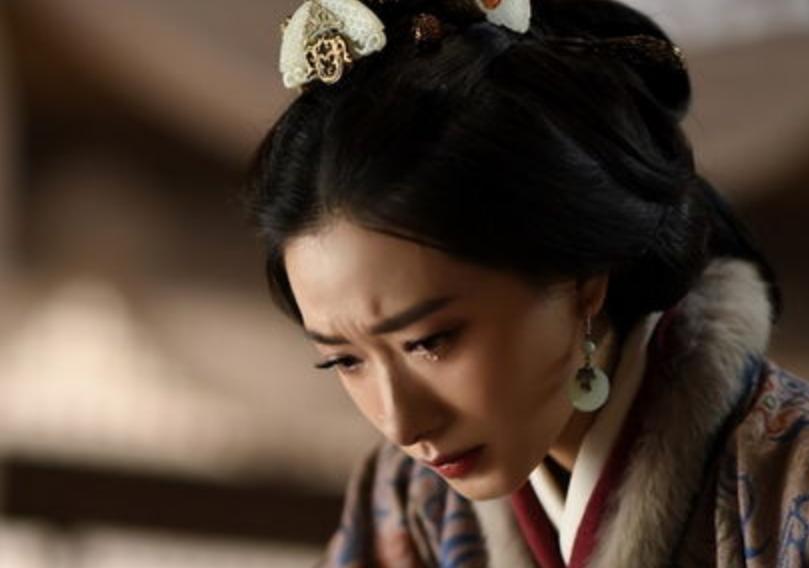 Qin Lang: His father was beheaded by Zhang Fei, his mother was occupied ...