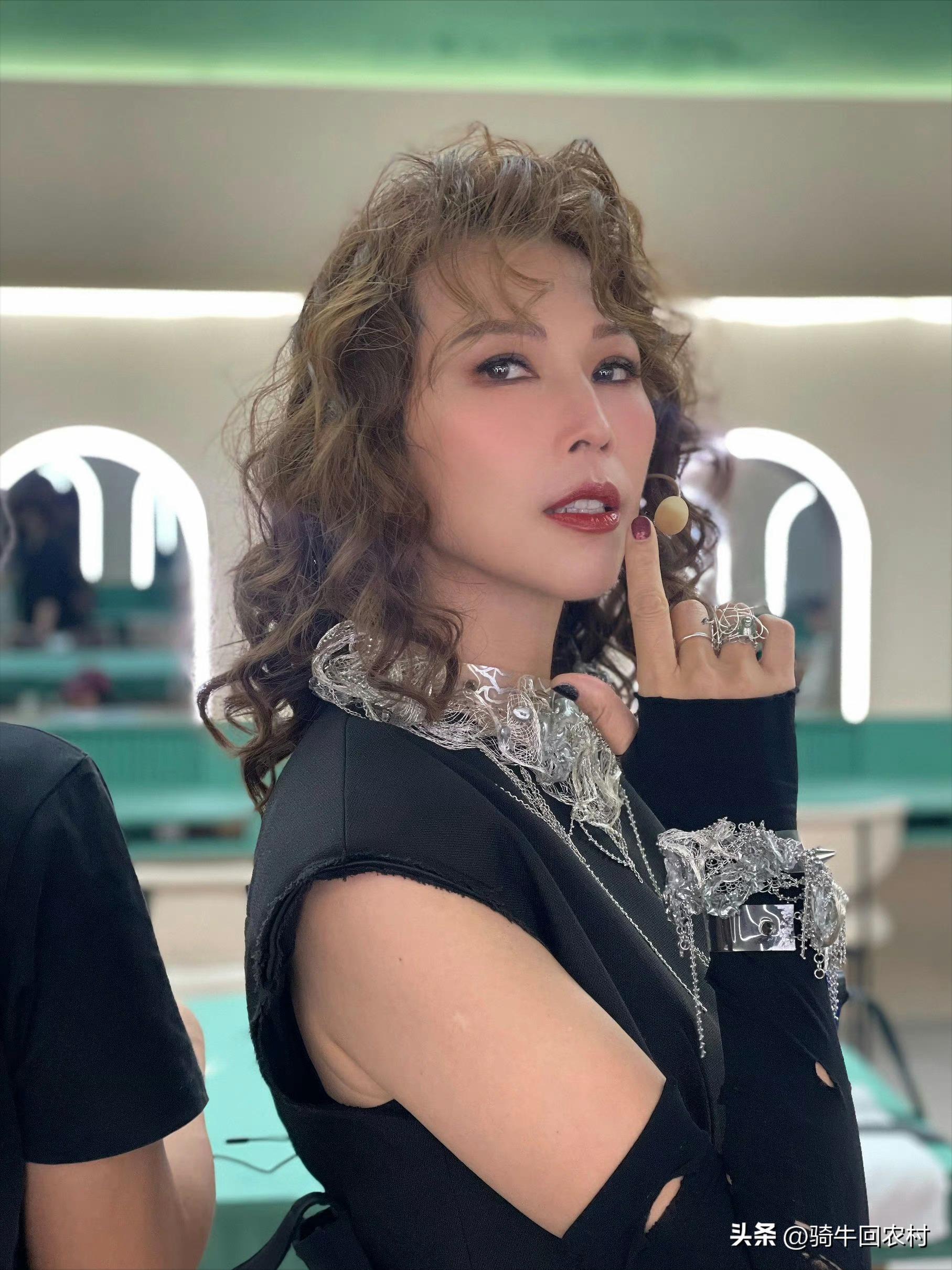 Sisters Who Make Waves Season 4 Ada Choi's second husband's look hits ...