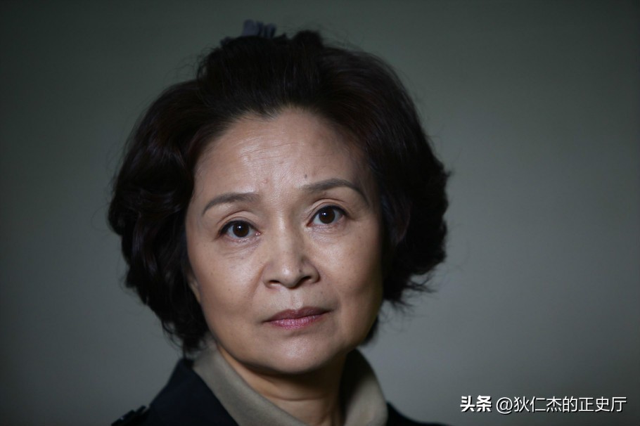 "Professional mother" Liu Lili: Divorced and married a wealthy ...