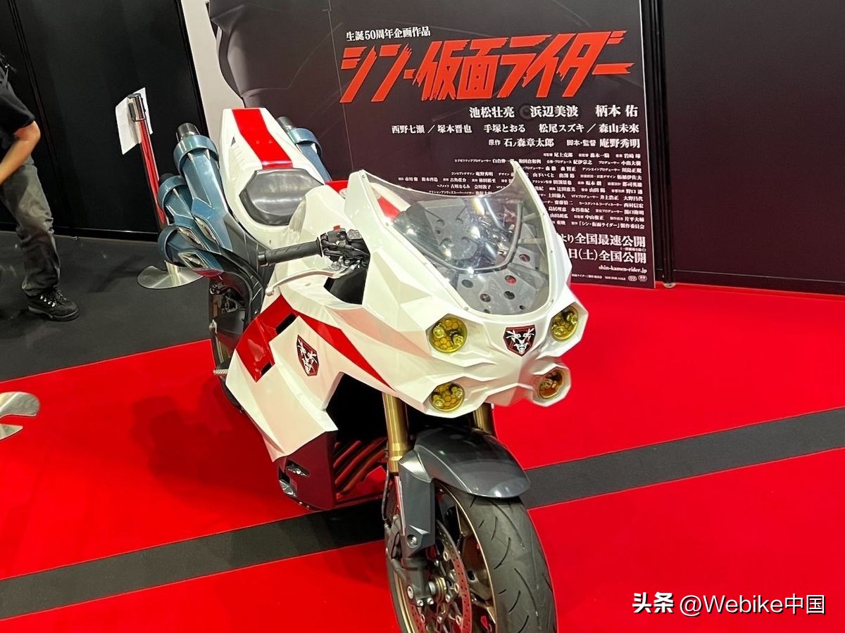 Display of the "Whirlwind" modified car from "New Kamen Rider" - iNEWS