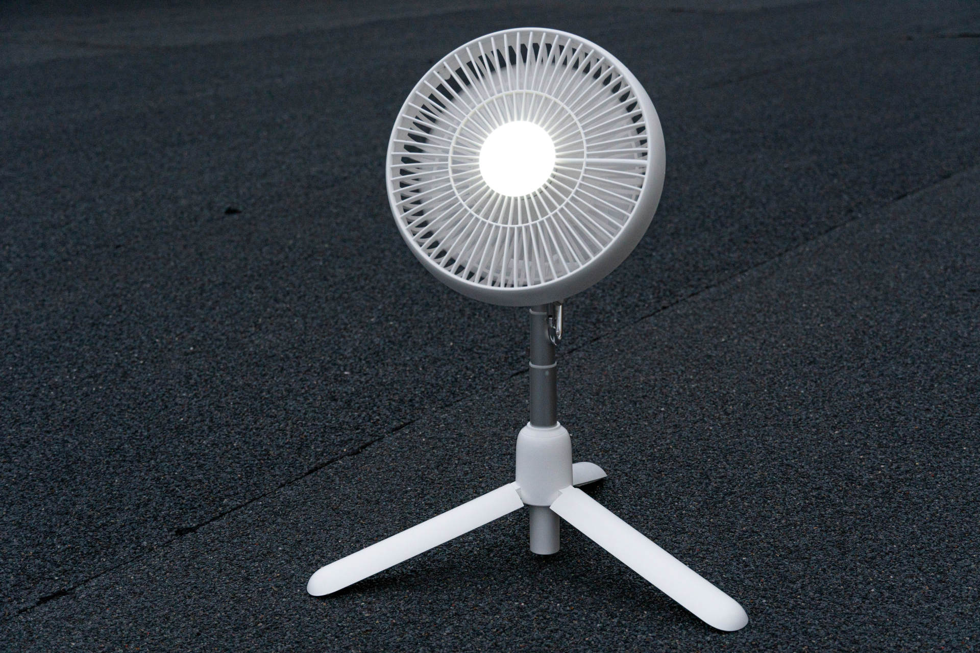 Jisu multifunctional outdoor camping fan, your all-round fan - iMedia