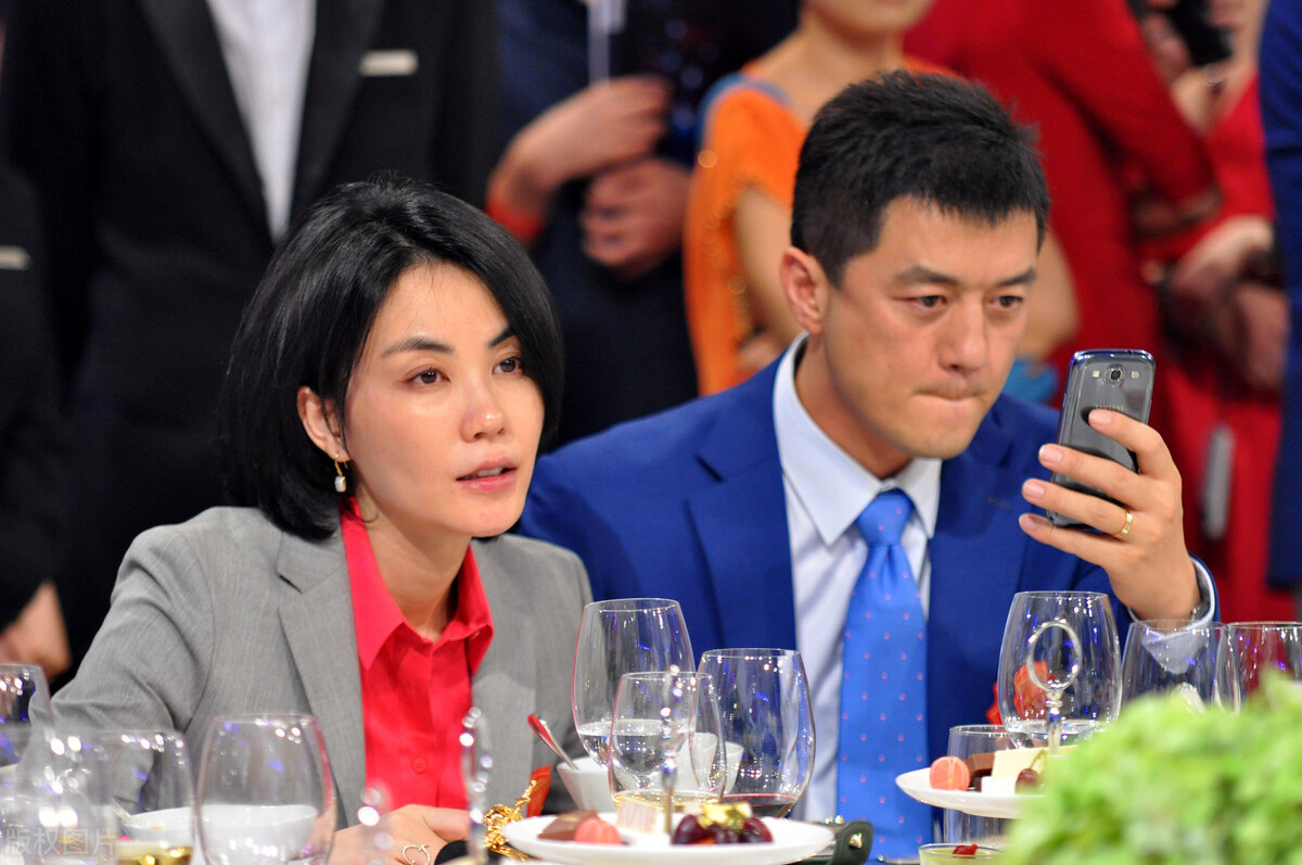 Li Yapeng, who owes 500 million and can still be arty, is really more important than face - iNEWS