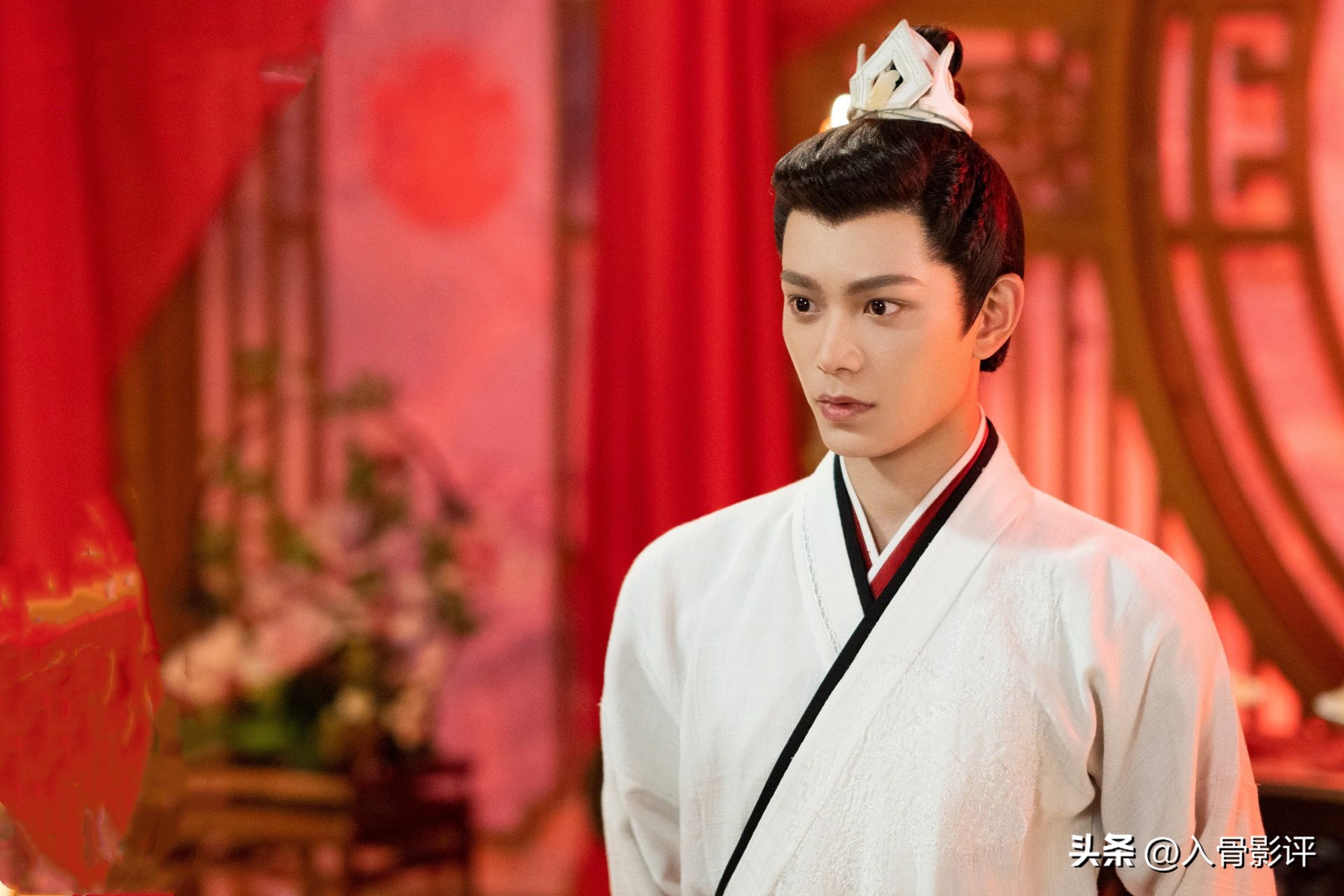 "The Man in the Dream of a Girl in Spring": Domineering Lord Hou, cold ...