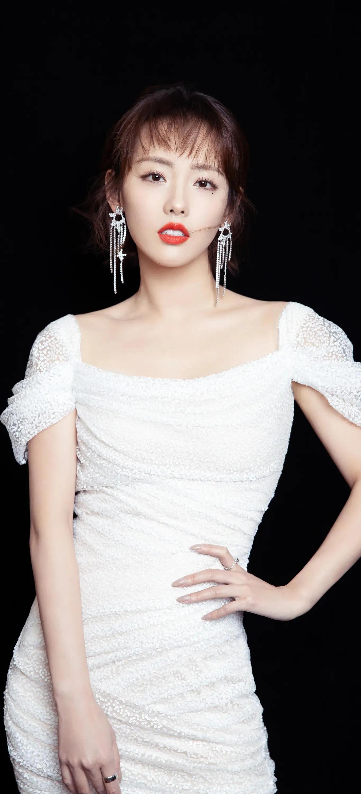 Stunning photo of Zhang Jia Ni - iMedia