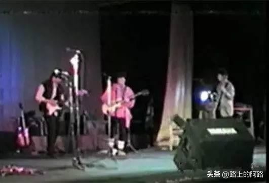 He Yong: The Sad Life of a Rock Star - iMedia