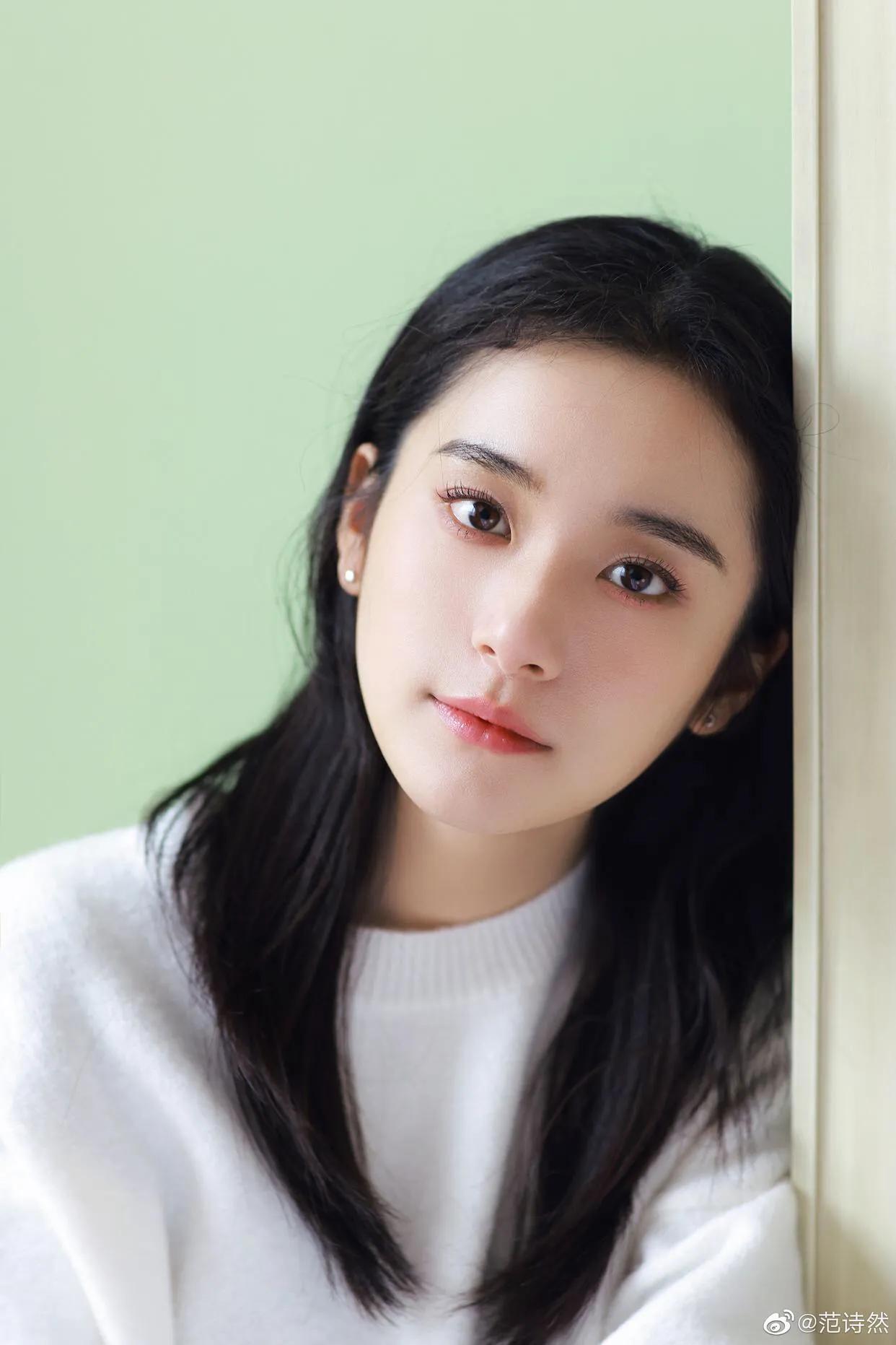 Fan Shiran's beautiful picture collection, charming look makes people ...