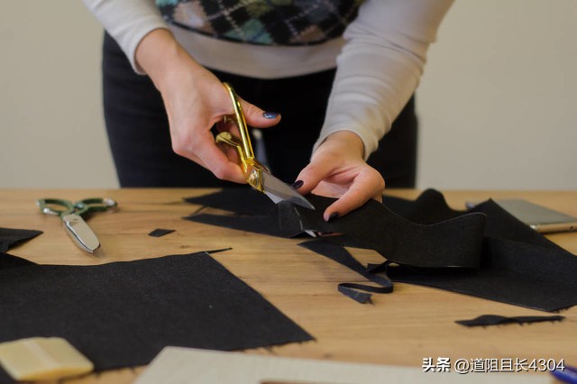 Diolus' hair - iNEWS