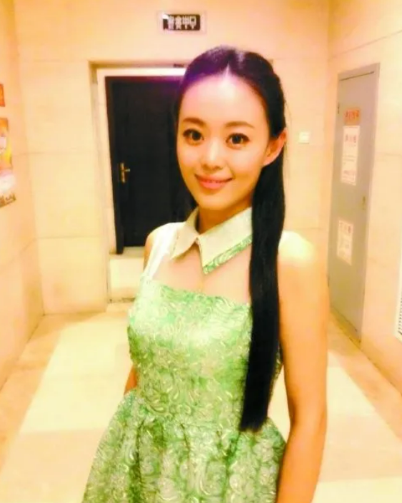 Qiu Yuanyuan: At the age of 22, he became a well-known host. At the age of 26, he gave birth to ...